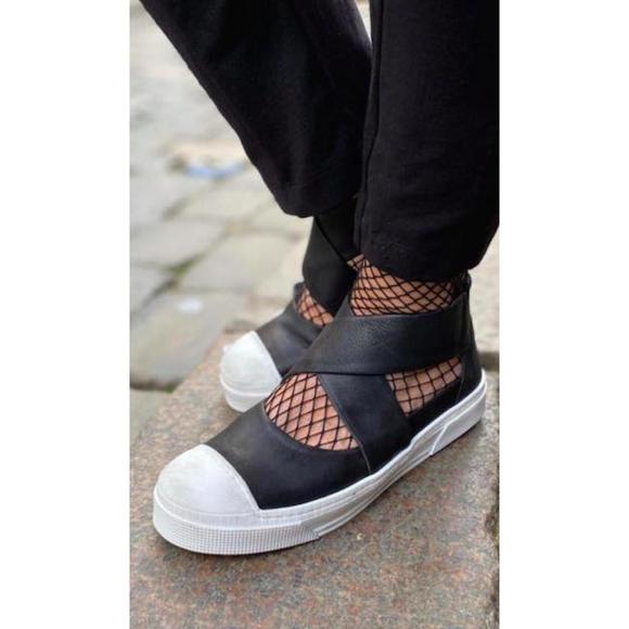 Lofina | Shoes | New Lofina Point Bianco Sneakers In Nero | Poshmark